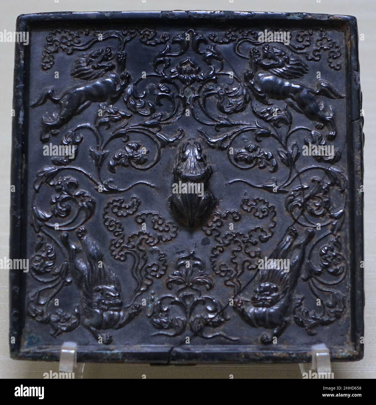 Square mirror with auspicious flower and suan'ni design ...