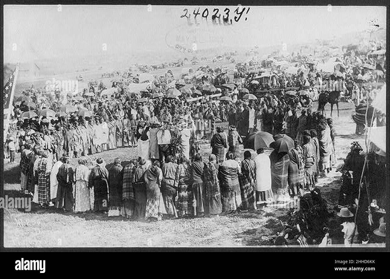 Squaw dance hi-res stock photography and images - Alamy