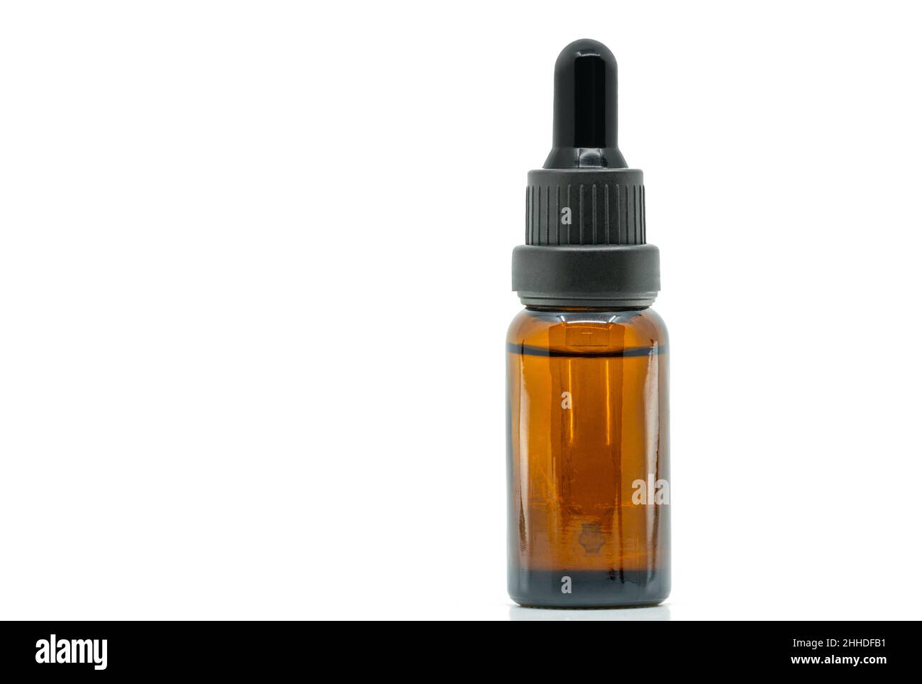 Close-up image of brown glass bottle dropper bottle. isolated dropper ...