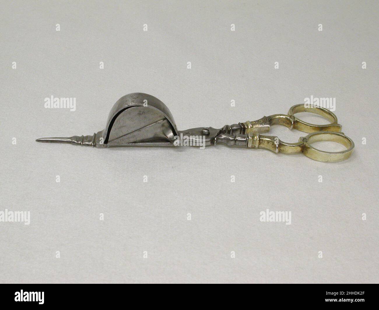 Snuffers hi-res stock photography and images - Alamy