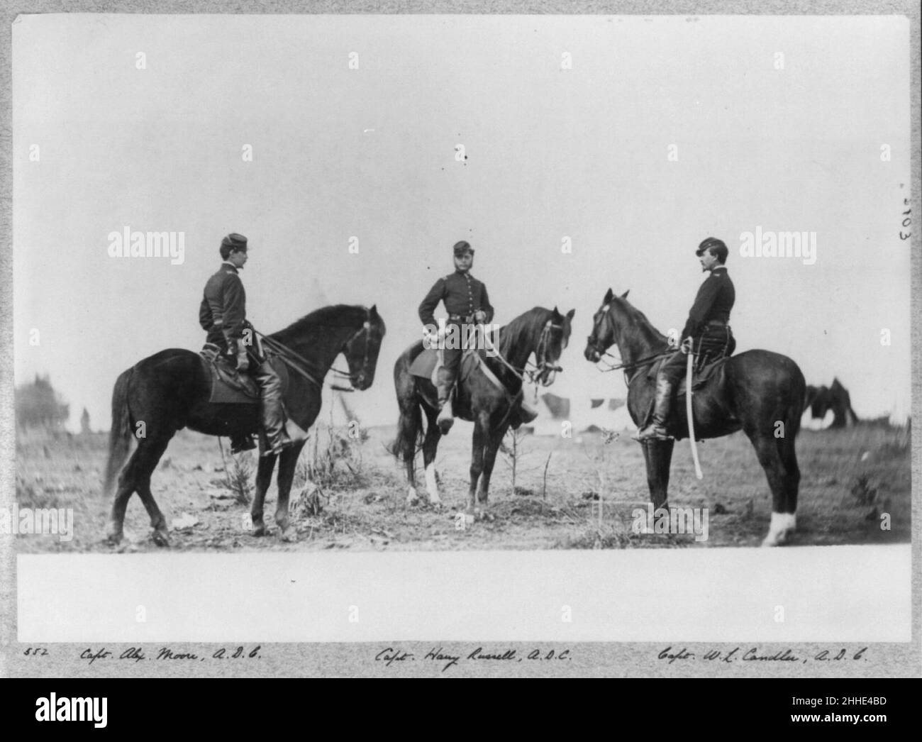 Staff officers headquarters army hi-res stock photography and images ...