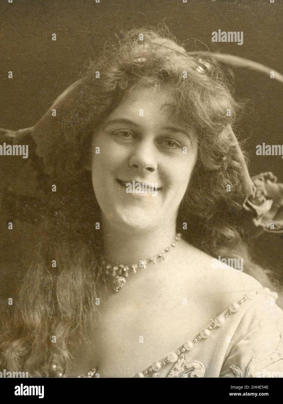 Stage actress Edna Floyd Stock Photo - Alamy