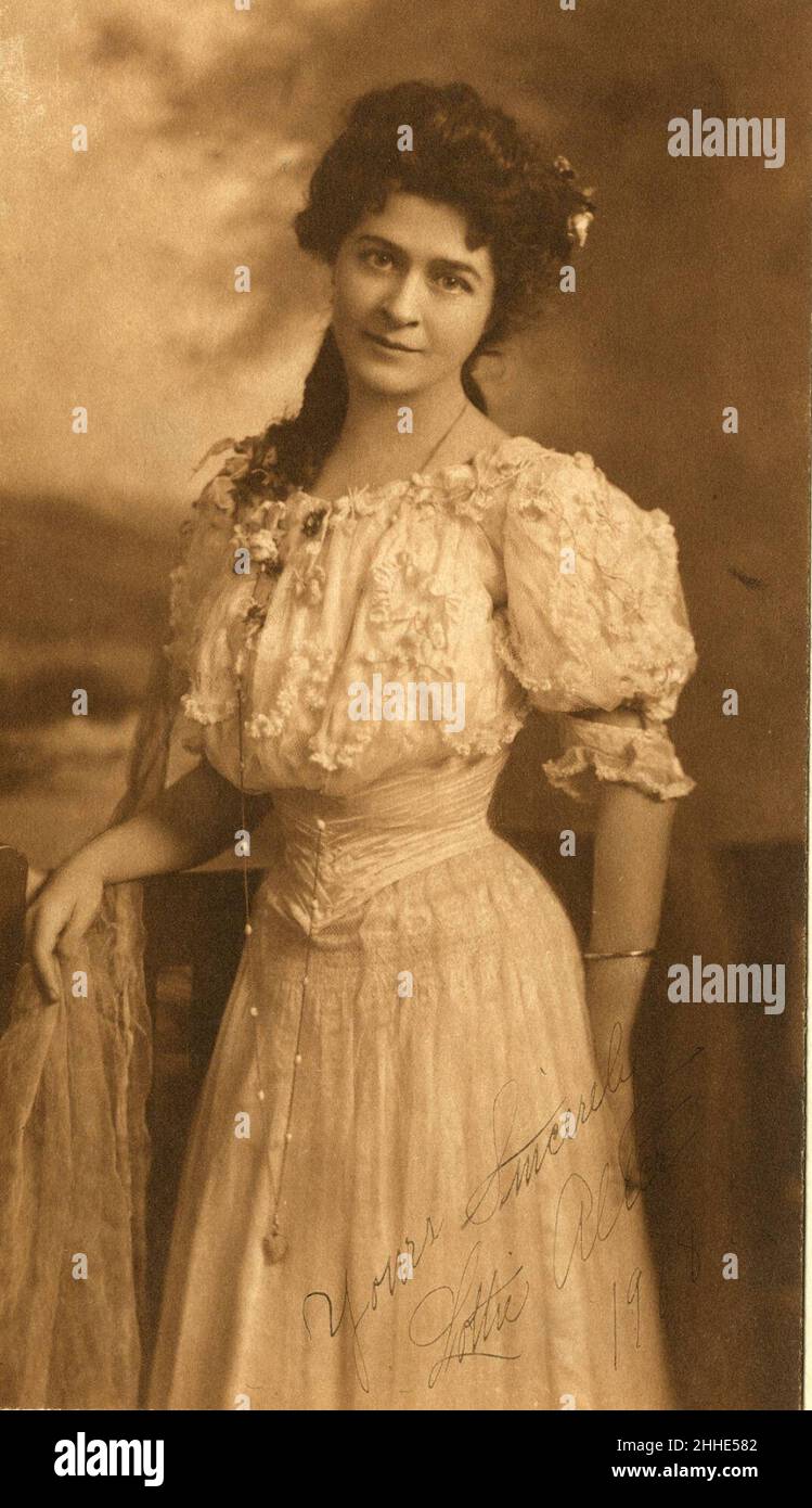 Stage actress Lottie Alter Stock Photo - Alamy