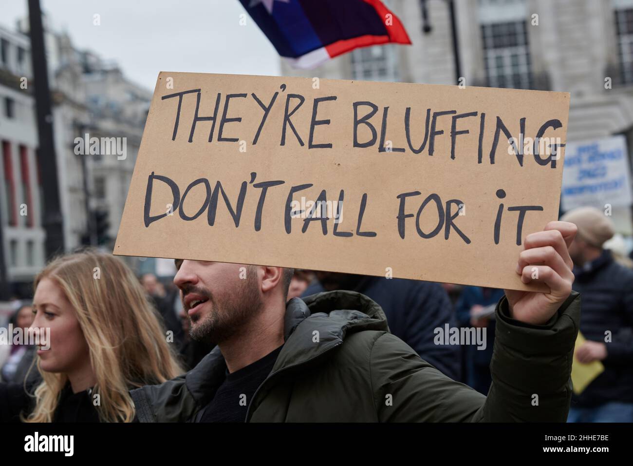 Bluffing hi-res stock photography and images - Alamy