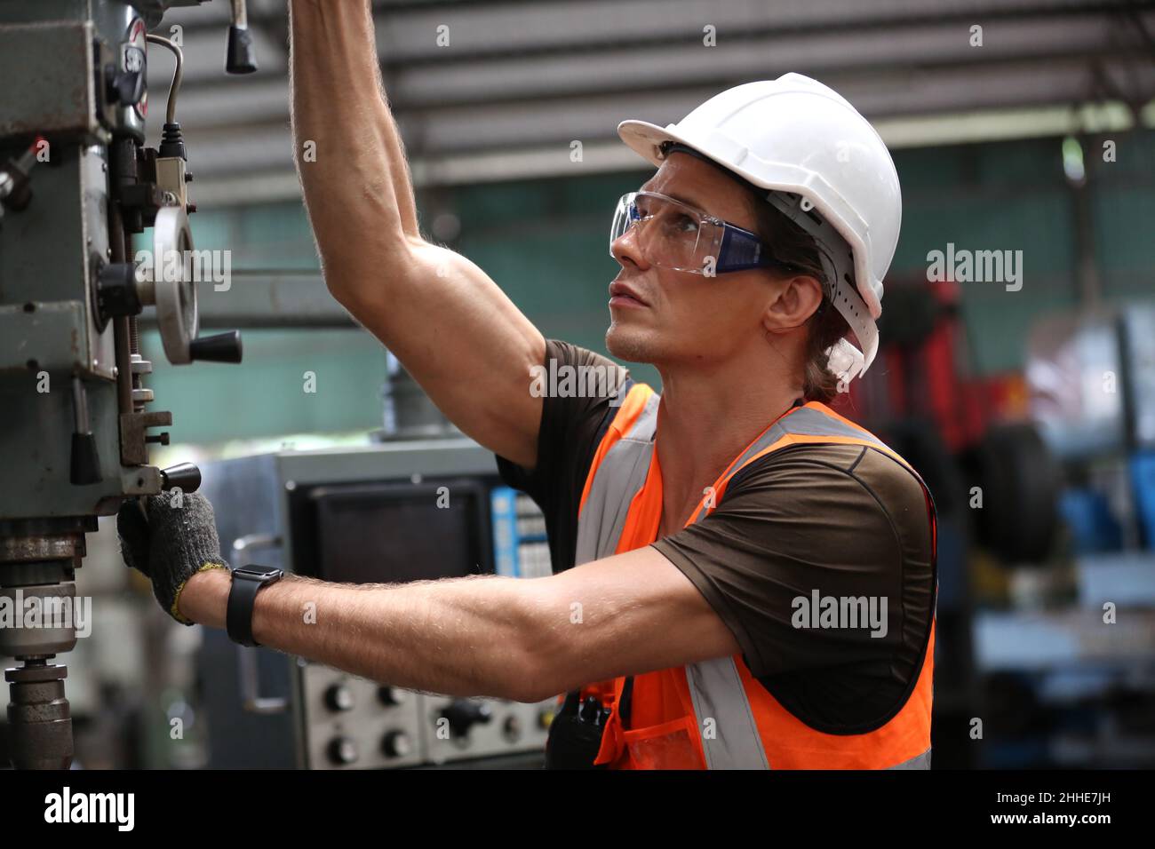 Mechanical maintenance engineer repair and restart of production ...