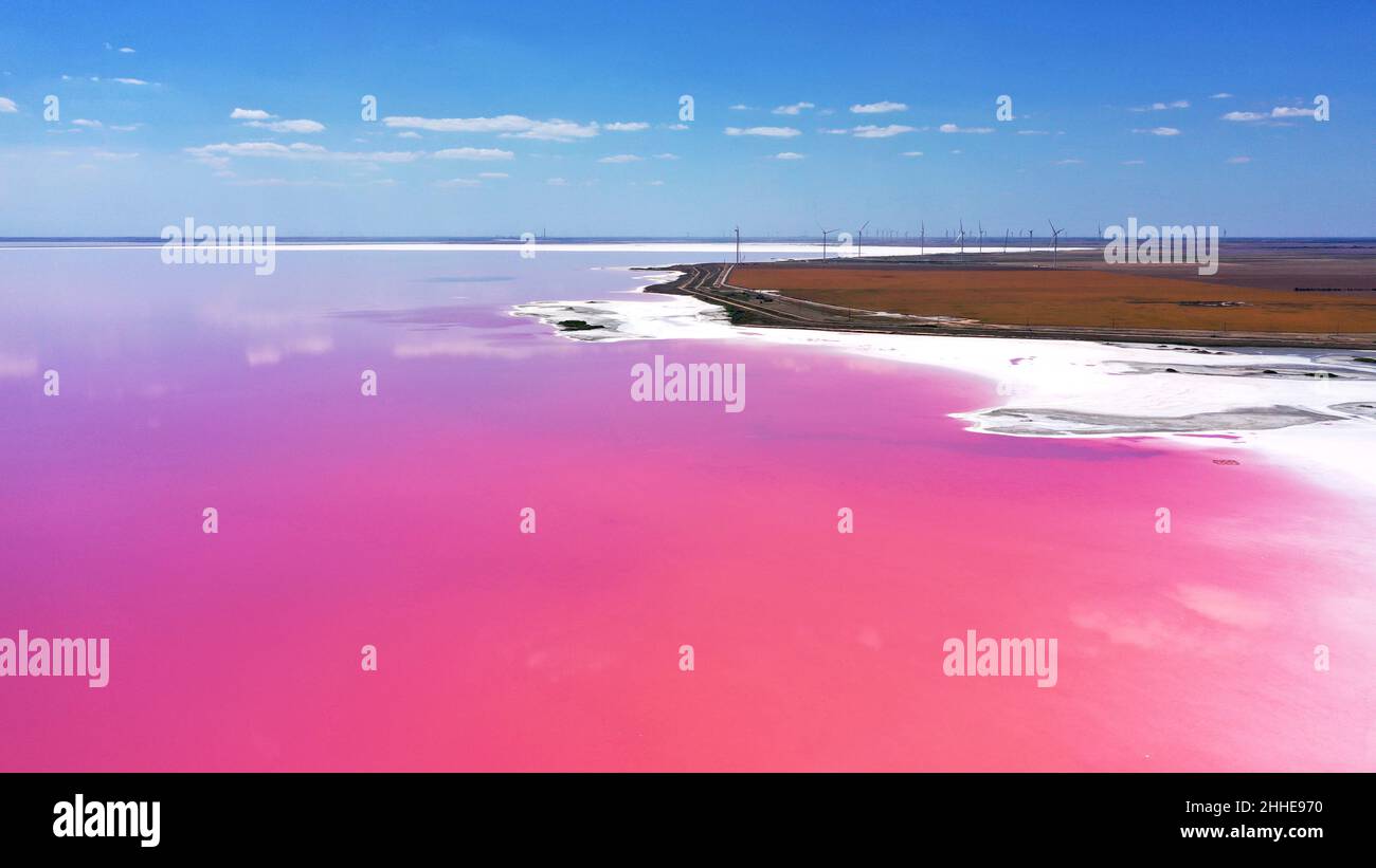 The sky turns the water pink hi-res stock photography and images - Alamy