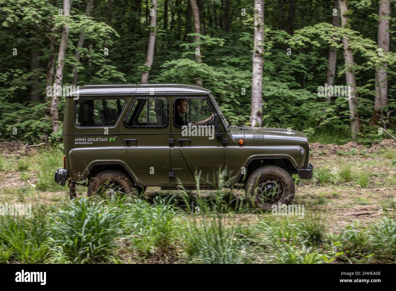 Russian built 4x4 MWM Spartan EV on a test drive at Collyweston Great ...