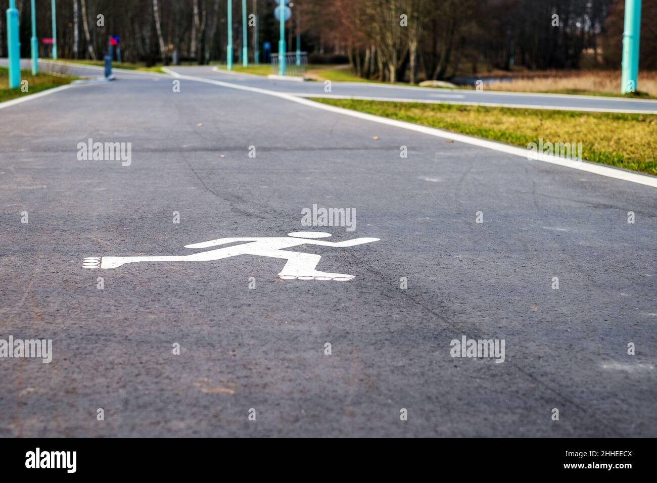 roller skates sign. empty roller track Stock Photo - Alamy
