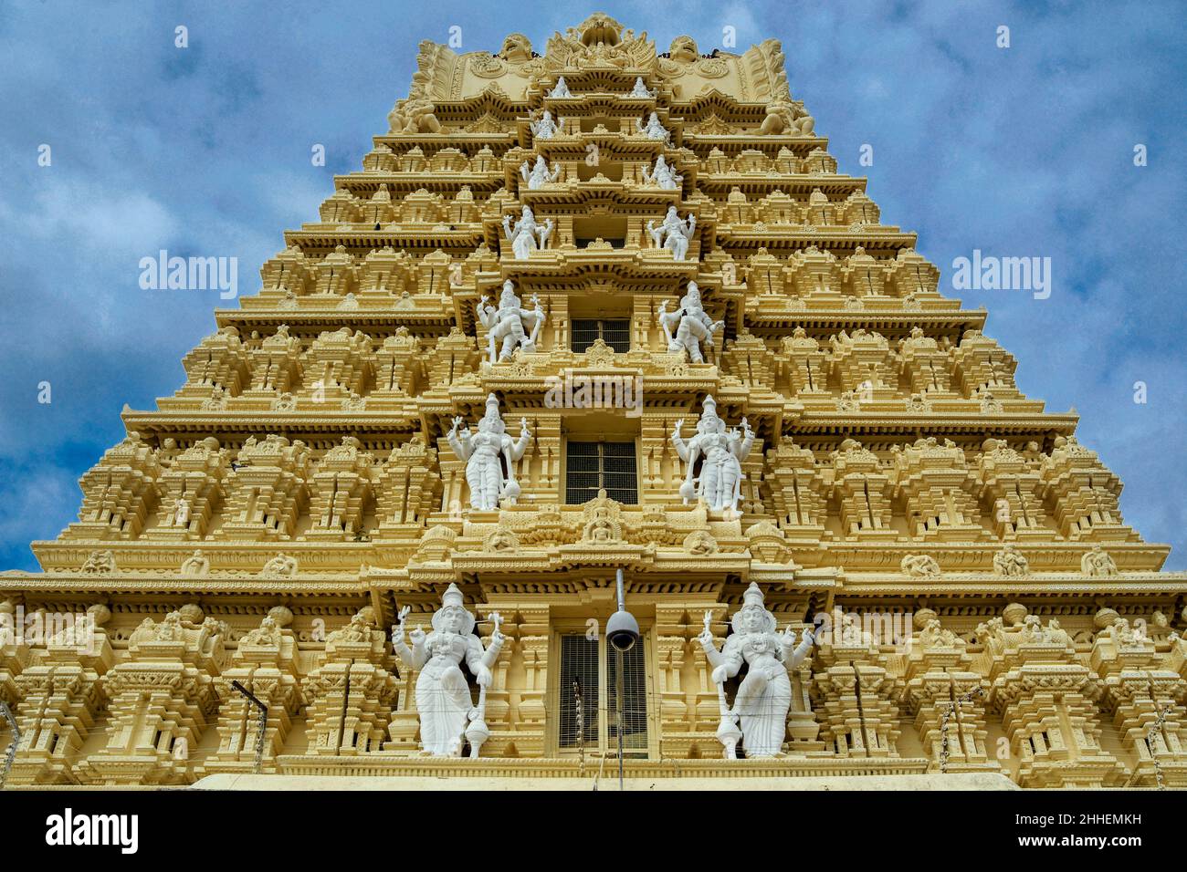 Chamundeshwari temple hi-res stock photography and images - Alamy