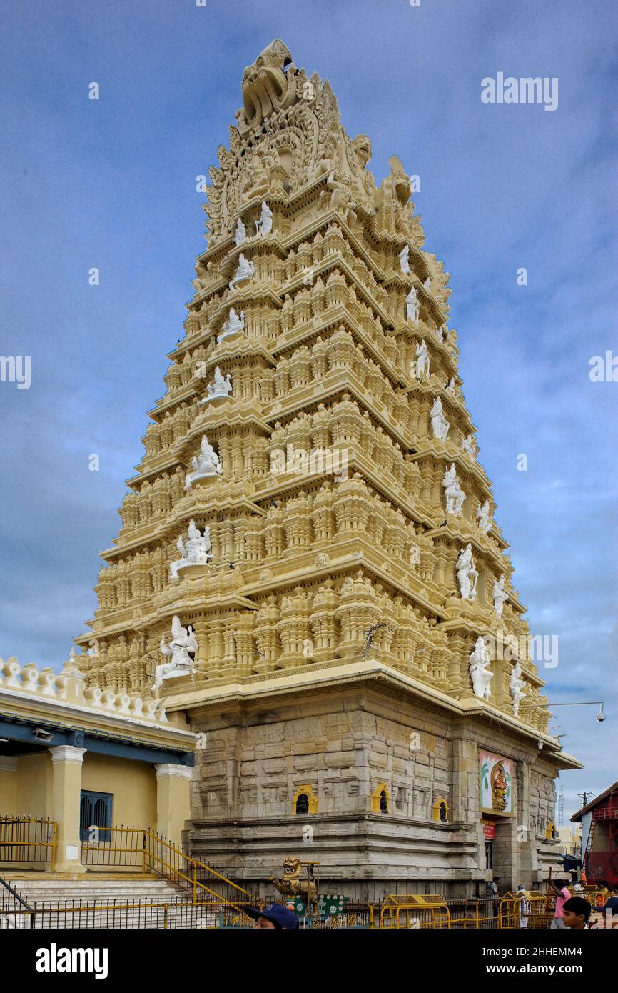 10 29 2009 Sri Chamundeshwari Temple Chamundi Hill, Mysuru, Karnataka India Stock Photo - Alamy