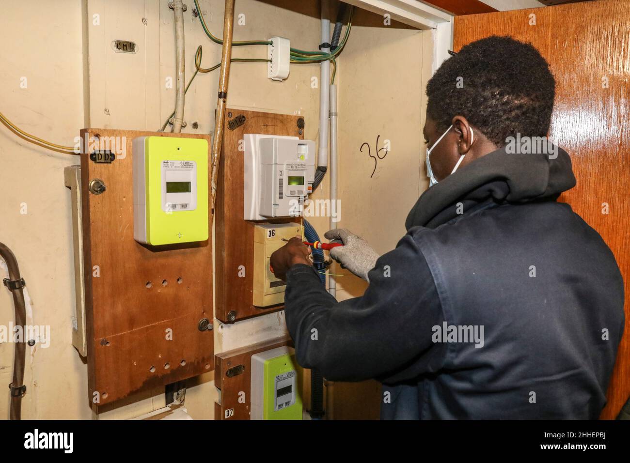 Electricity smart meter hi-res stock photography and images - Alamy