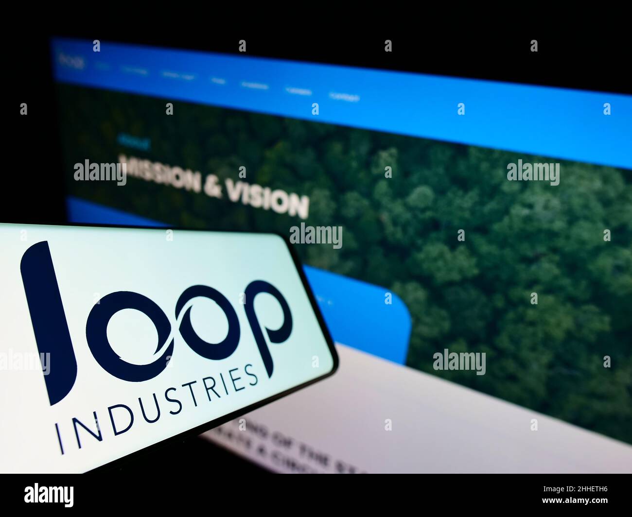 Loop logo hi-res stock photography and images - Alamy