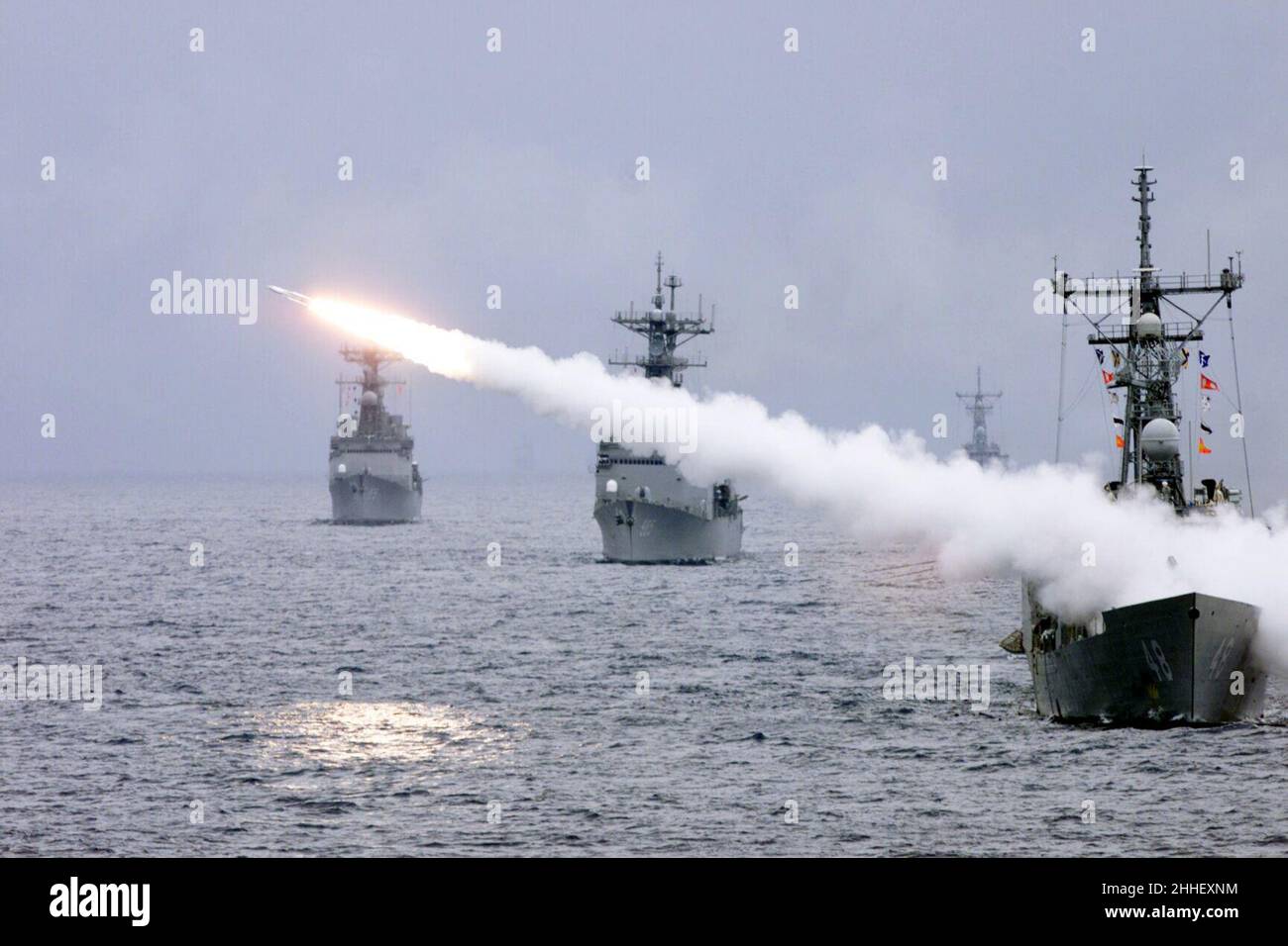 Standard missile launch from FFG 48 Stock Photo - Alamy