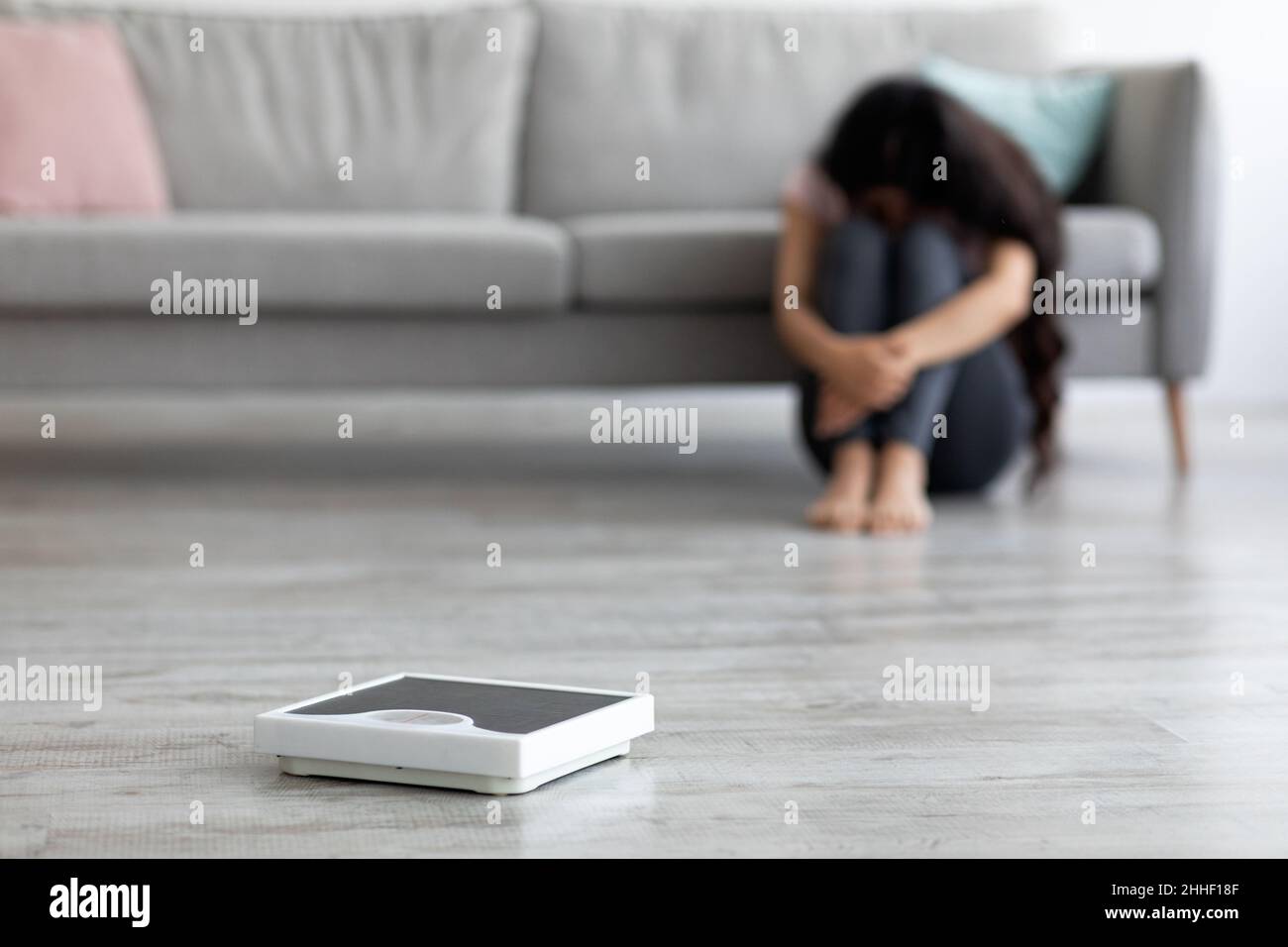 Indian woman crying hi-res stock photography and images - Alamy