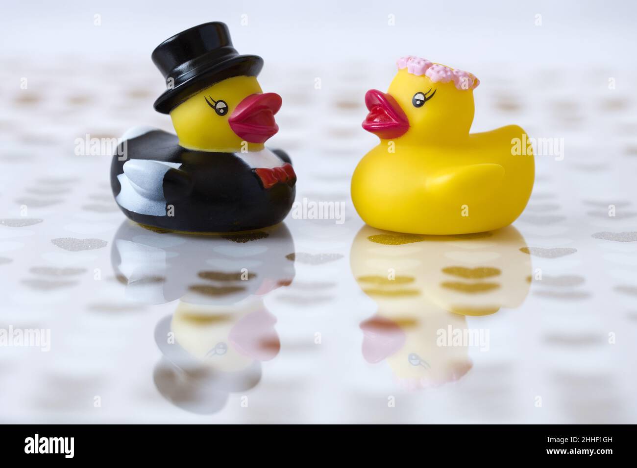 Yellow Bathtub Ducks Bride and Groom with Reflection Stock Photo - Alamy