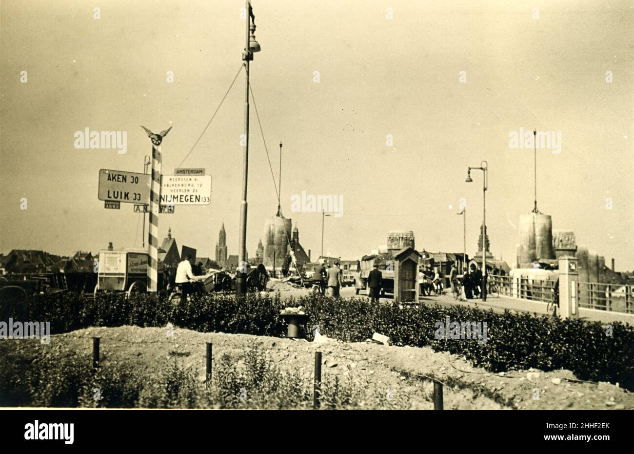 WWII WW2 german soldiers invades Holland - 7 june 1940, Maastricht ...