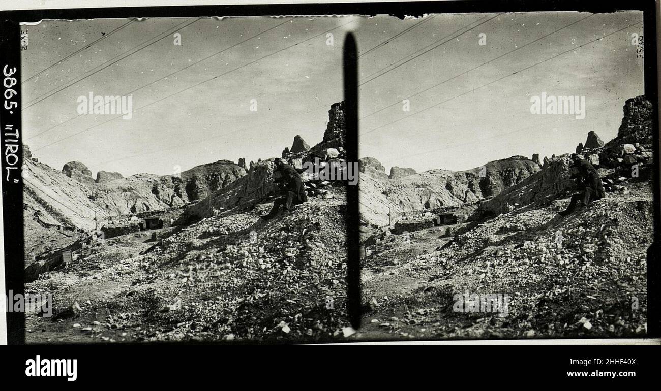 Standpunkt Zinnenplateau, beim Kampfabschnittskommando Stock Photo - Alamy