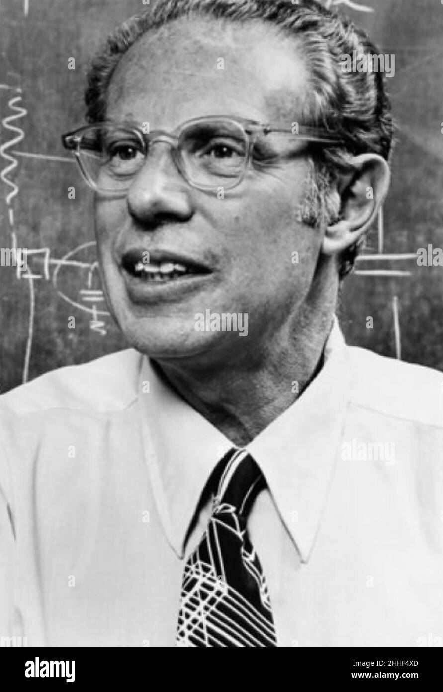 Tv controls hi-res stock photography and images - Alamy