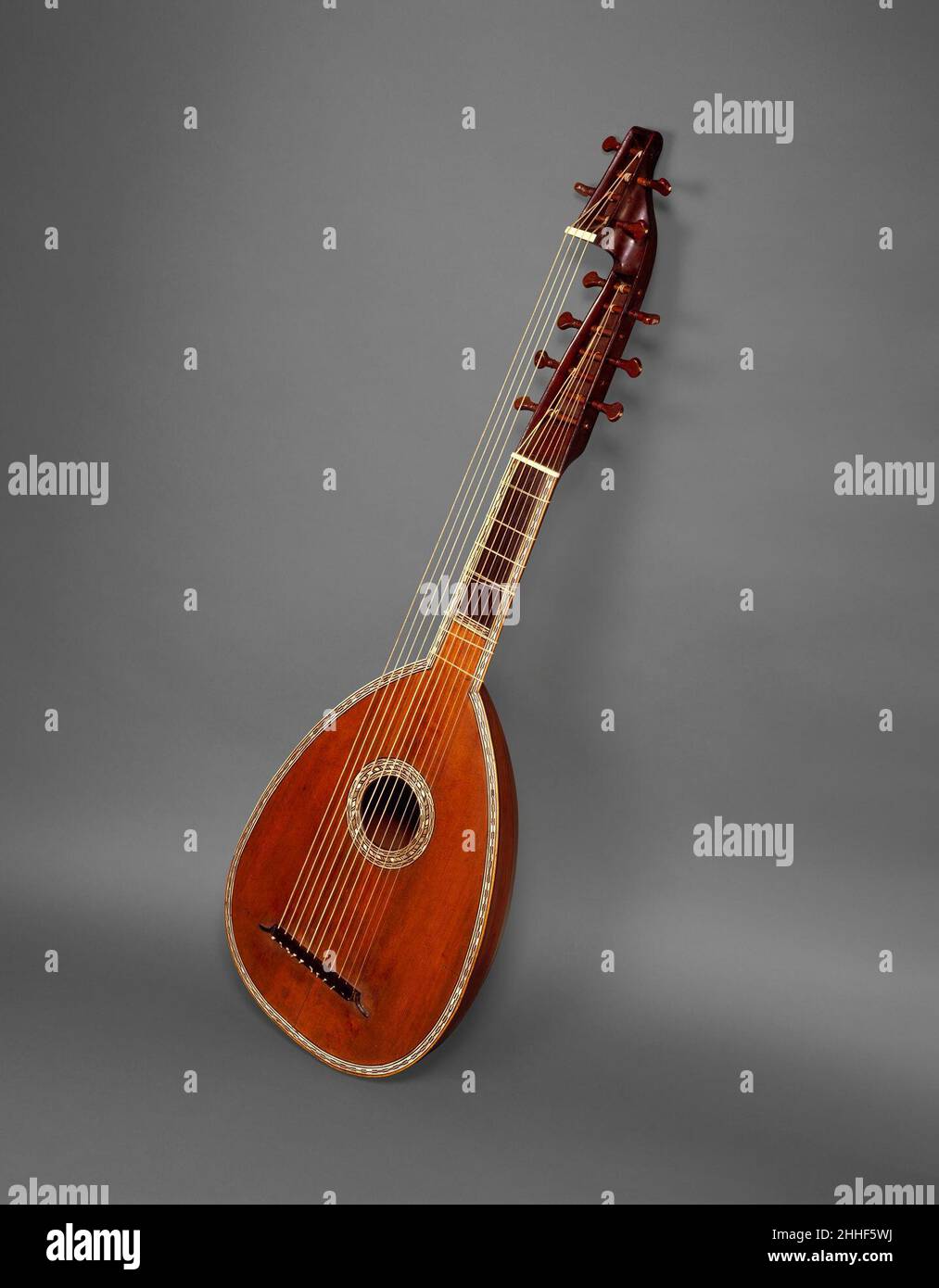 Cittern hi-res stock photography and images - Alamy