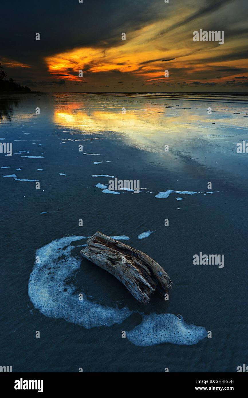 Weng lee hi-res stock photography and images - Alamy