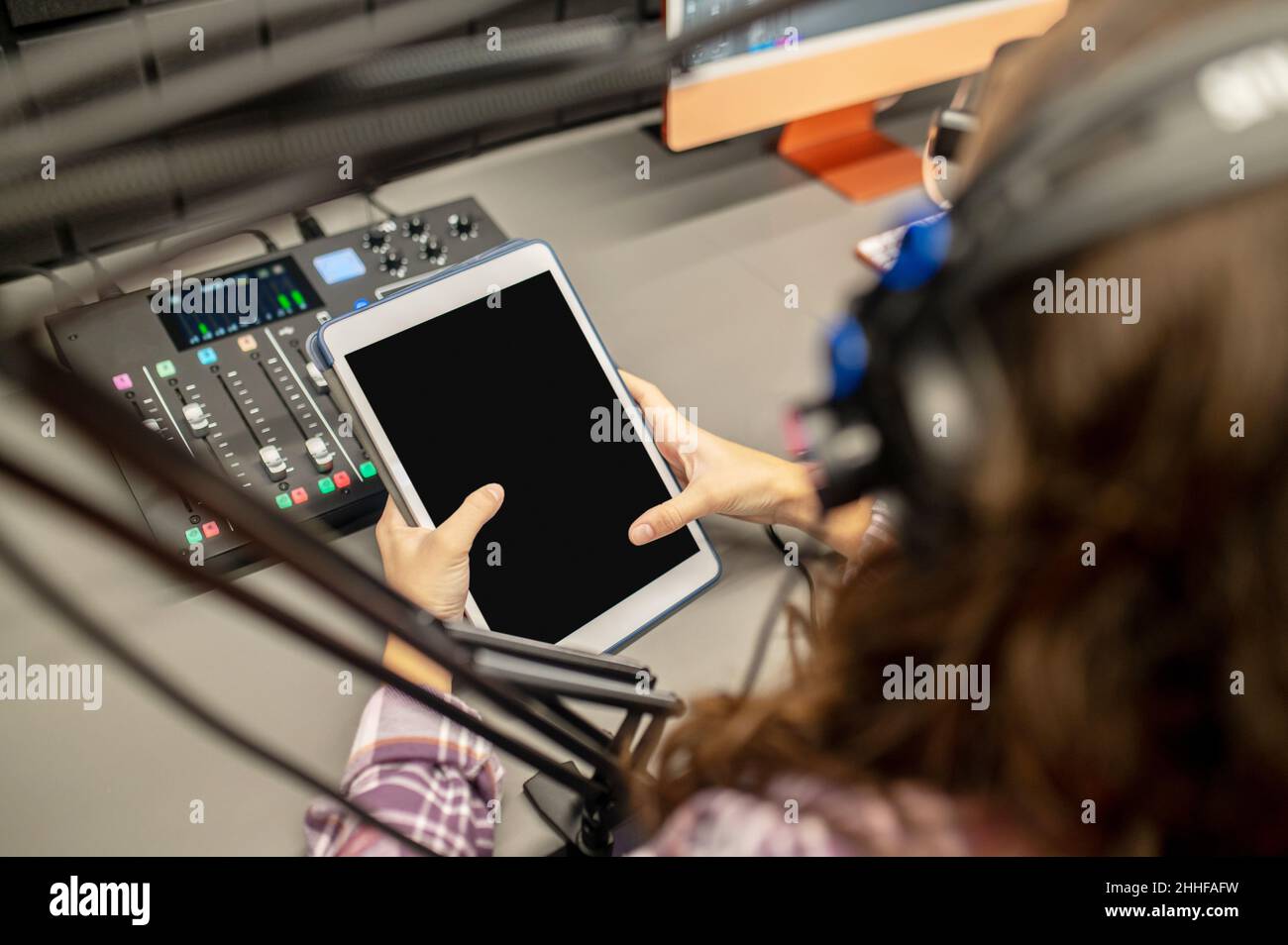Engineer monitoring hi-res stock photography and images - Alamy