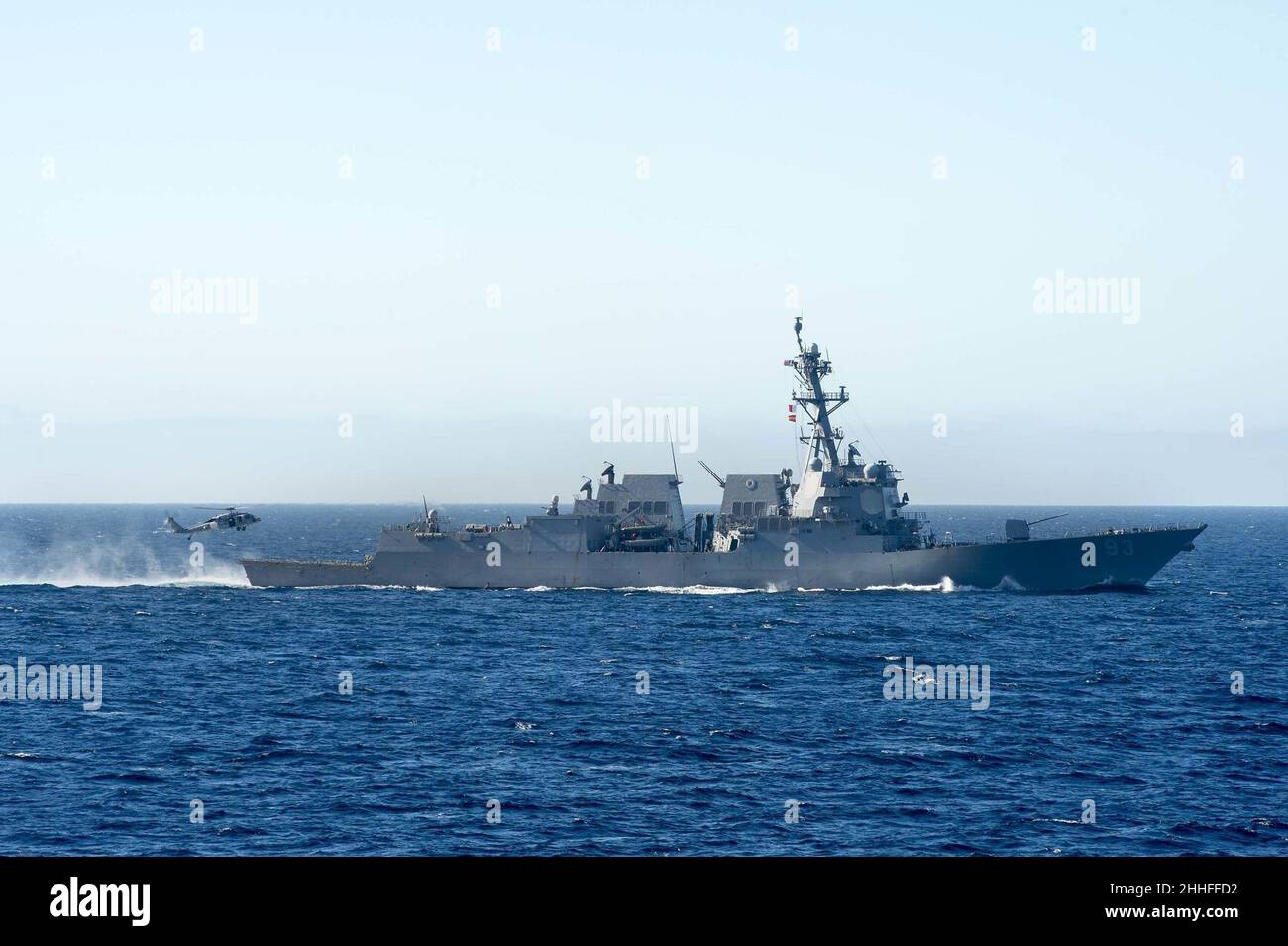 Starboard beam view of USS Chung-Hoon (DDG-93) underway during ...