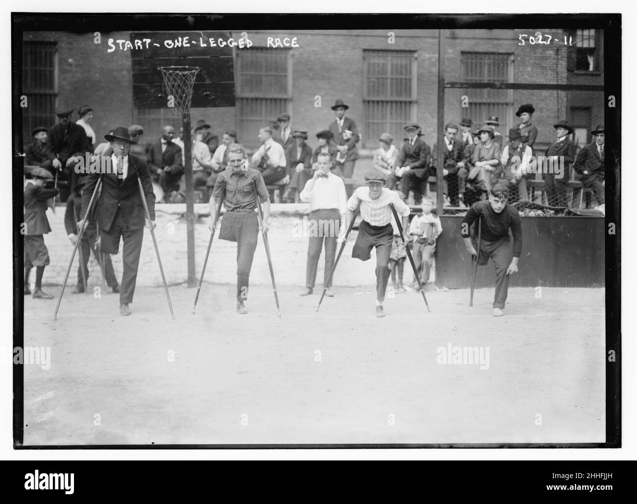 Start one-legged race Stock Photo - Alamy
