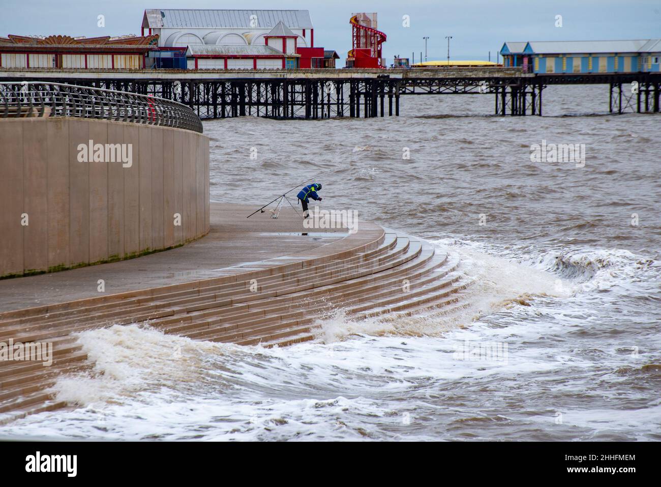 Fishing at blackpool hi-res stock photography and images - Alamy