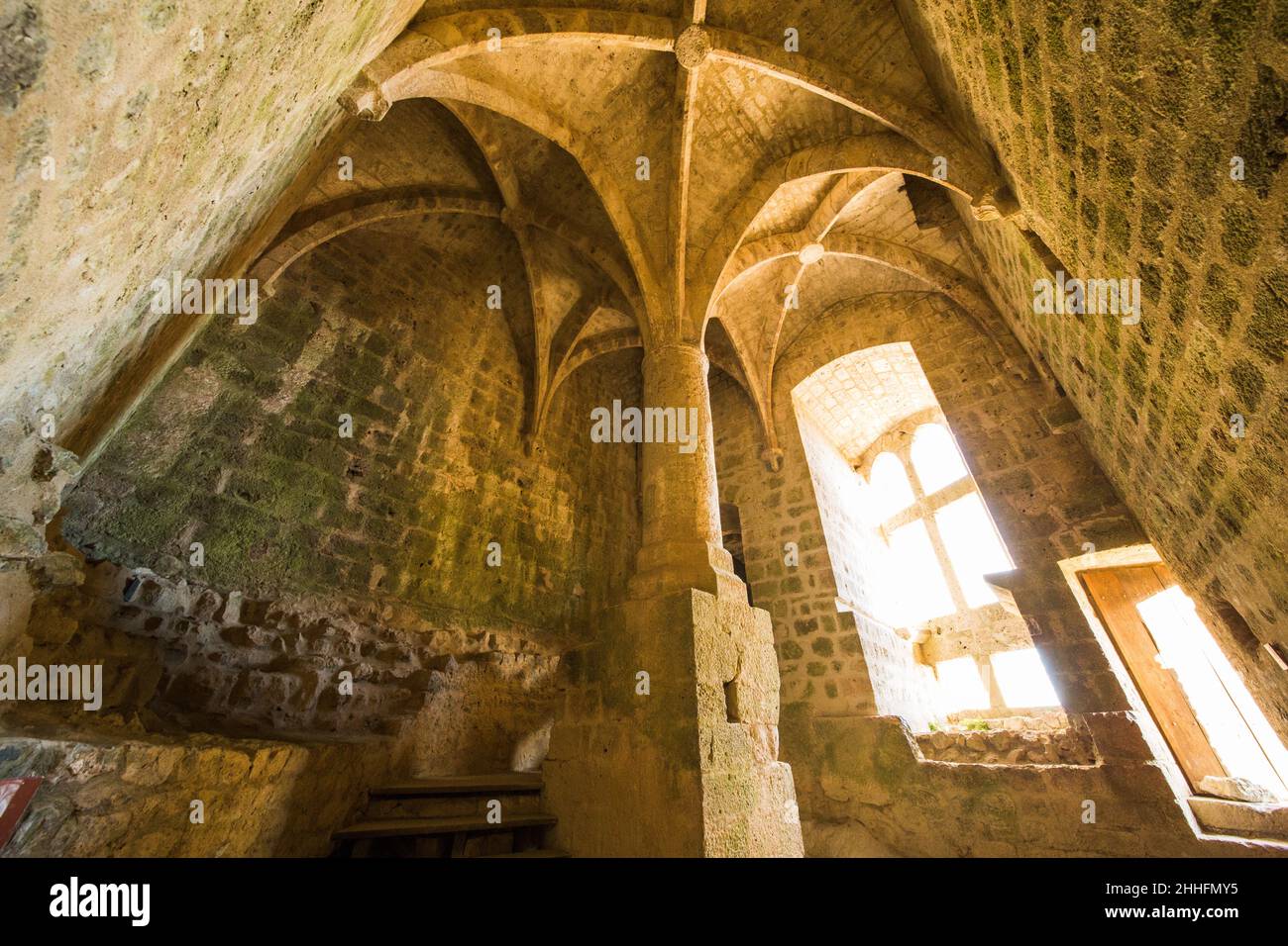 France medieval window interior castle hi-res stock photography and ...