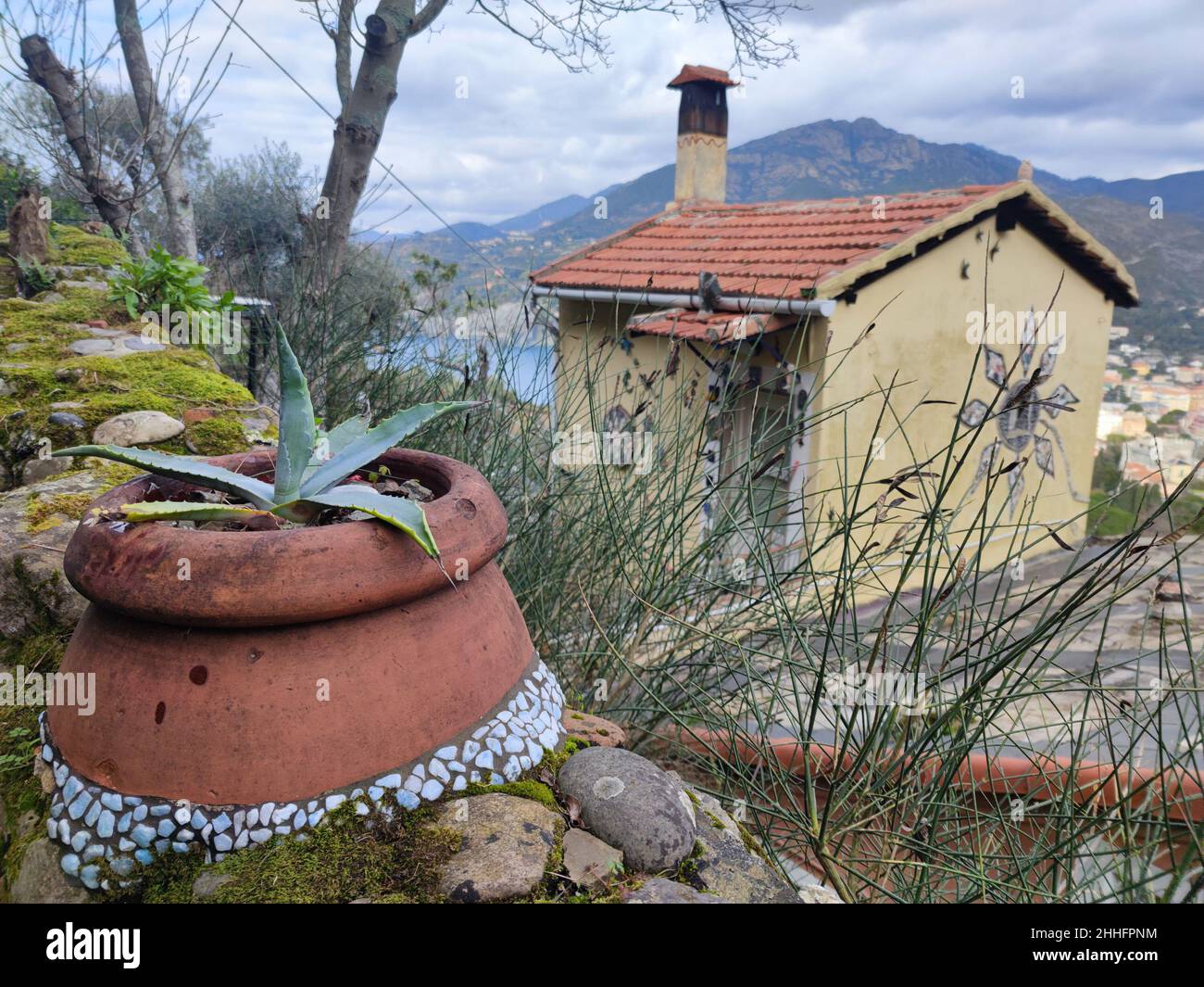 Pottery trail hi-res stock photography and images - Alamy