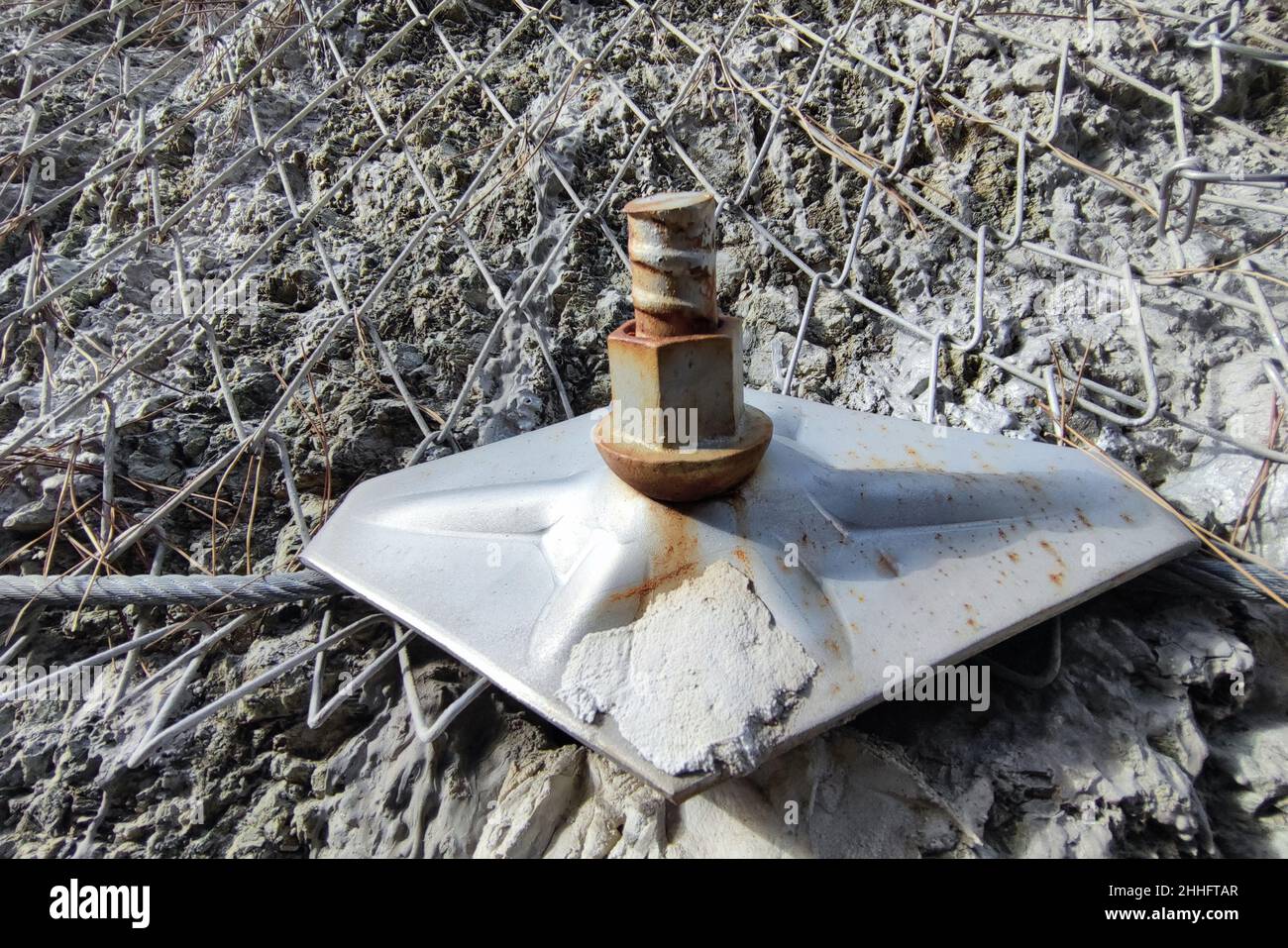 Falling protection hi-res stock photography and images - Alamy