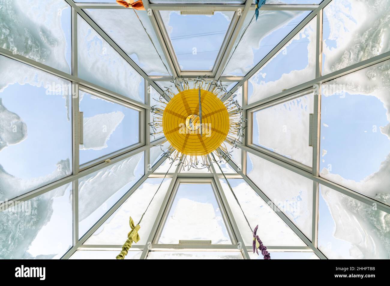 Glass pyramid roof ceiling hi-res stock photography and images - Alamy
