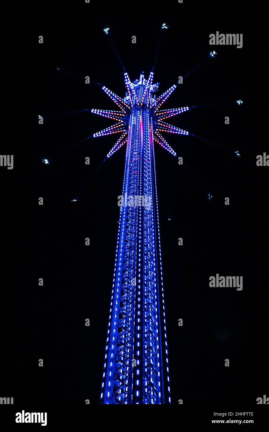 Drop tower orlando icon hi-res stock photography and images - Alamy