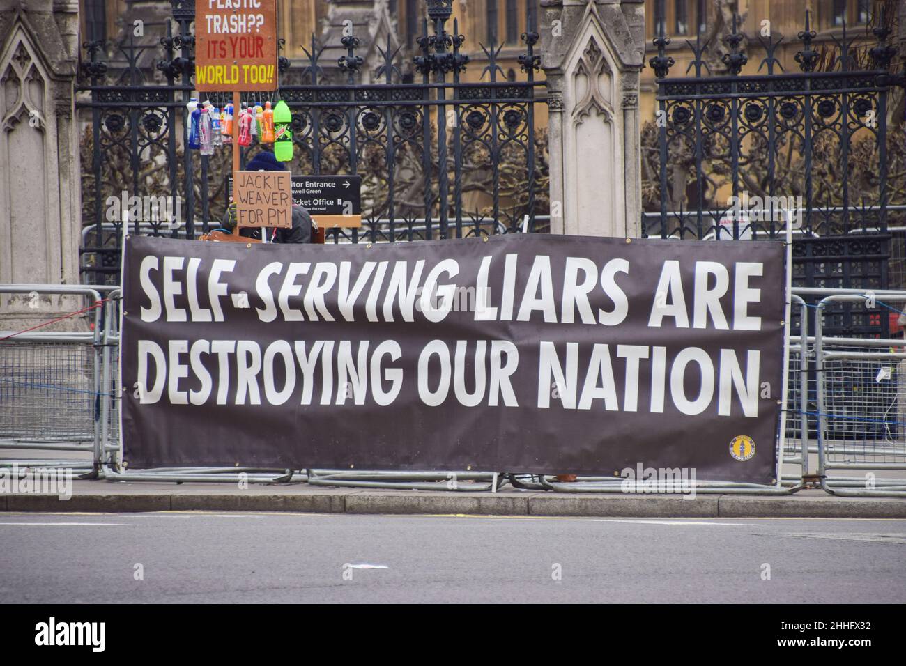 Self serving liars are destroying out nation hi-res stock photography ...