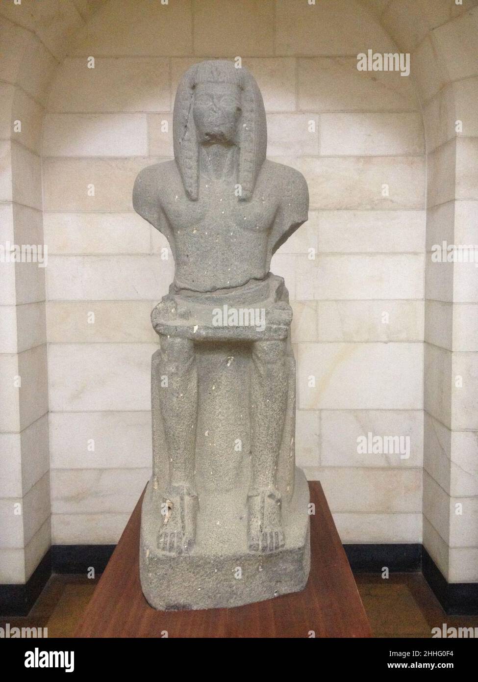 Beth shean statue hi-res stock photography and images - Alamy