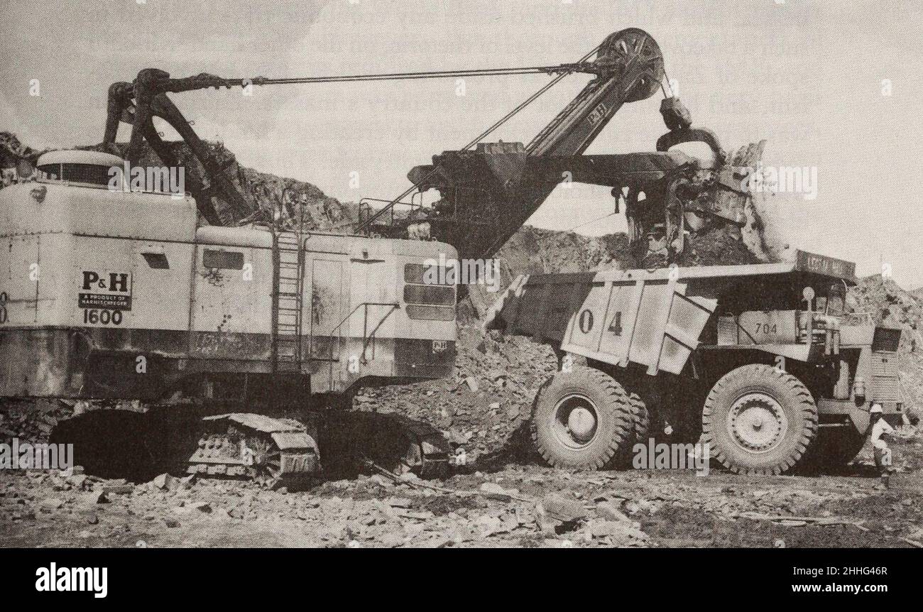 Steam shovel loading copper and cobalt ore to be processed at Musonoi ...