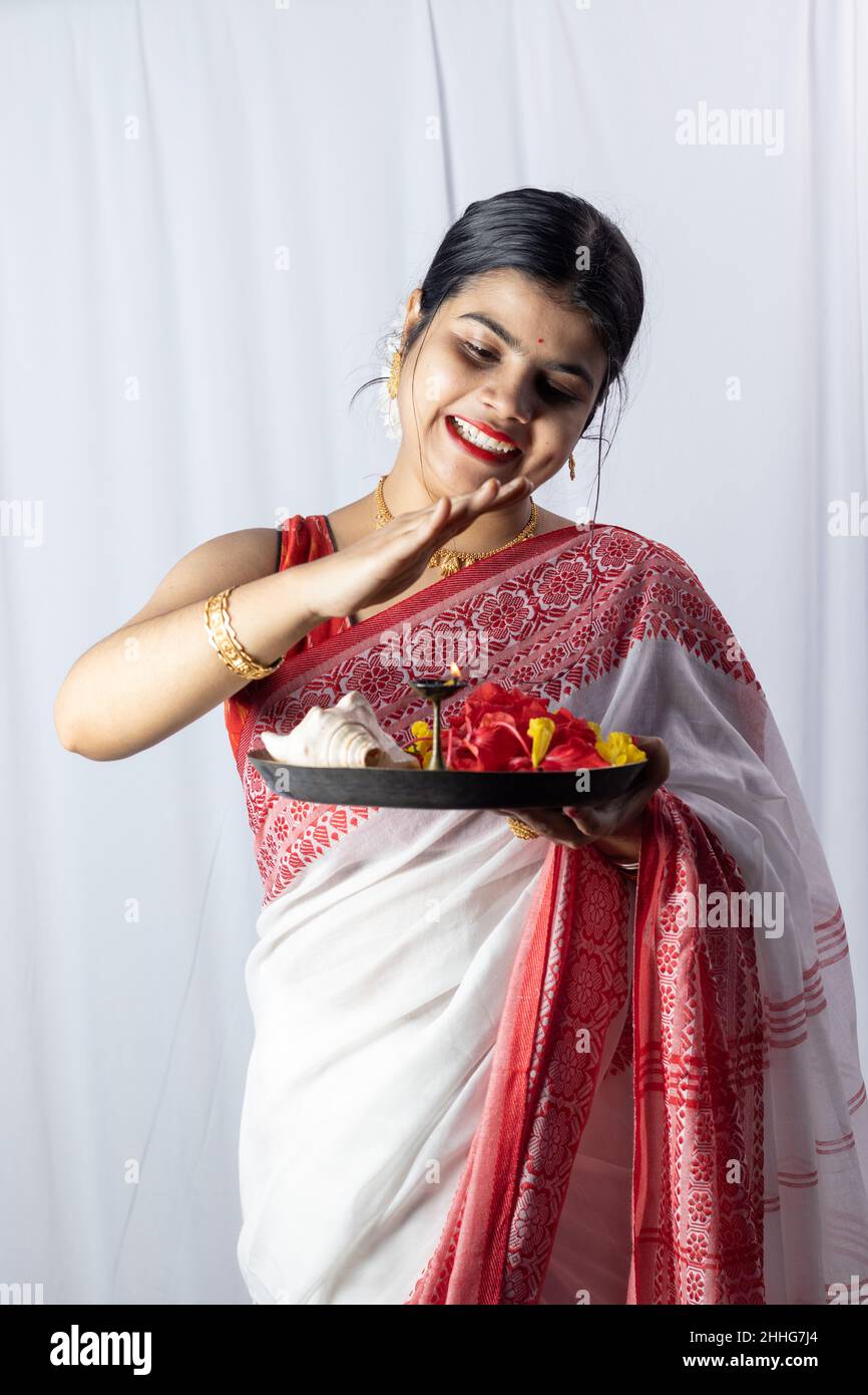 Prayer thali hi-res stock photography and images - Alamy