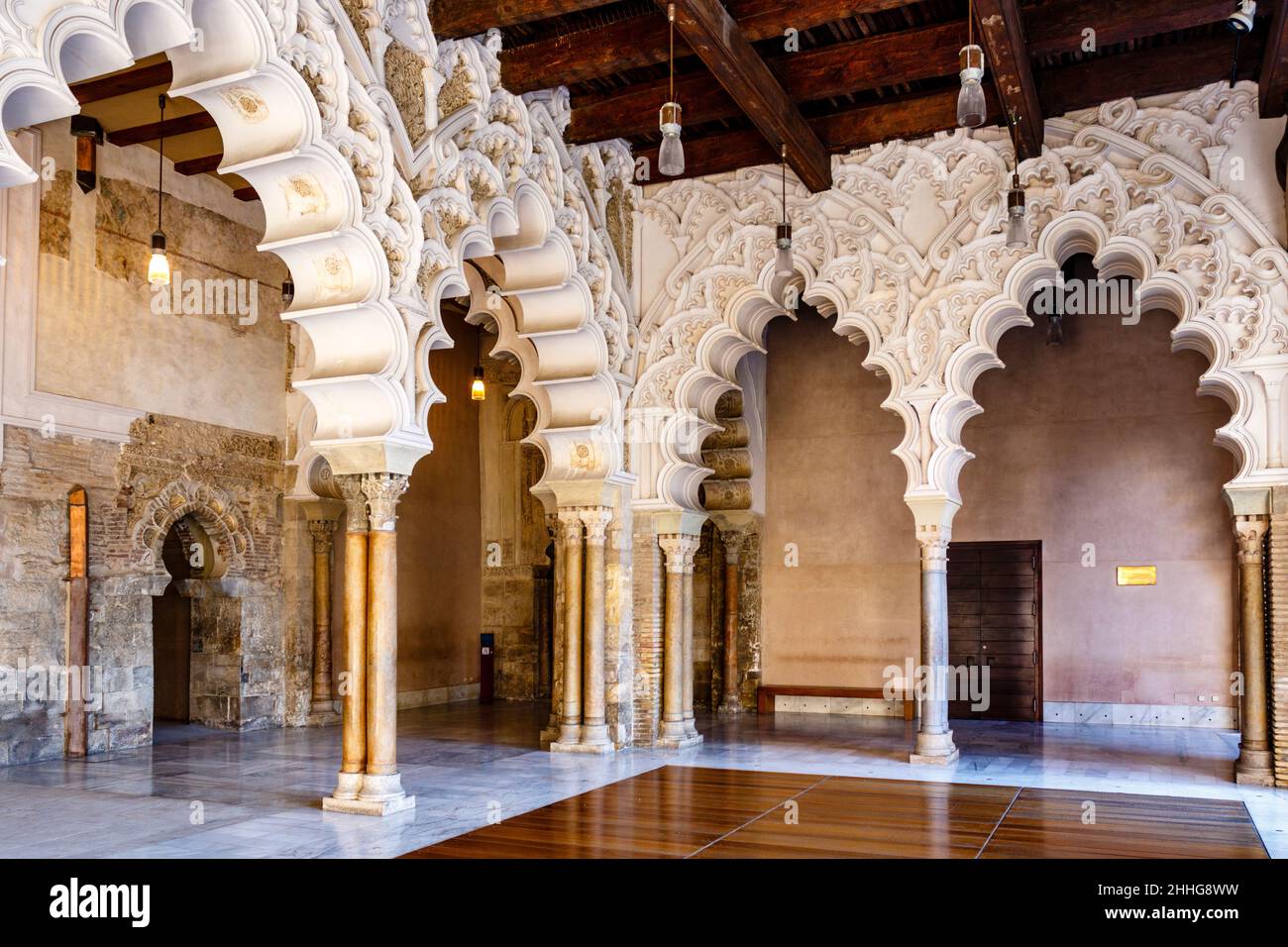 City halls rich history hi-res stock photography and images - Alamy