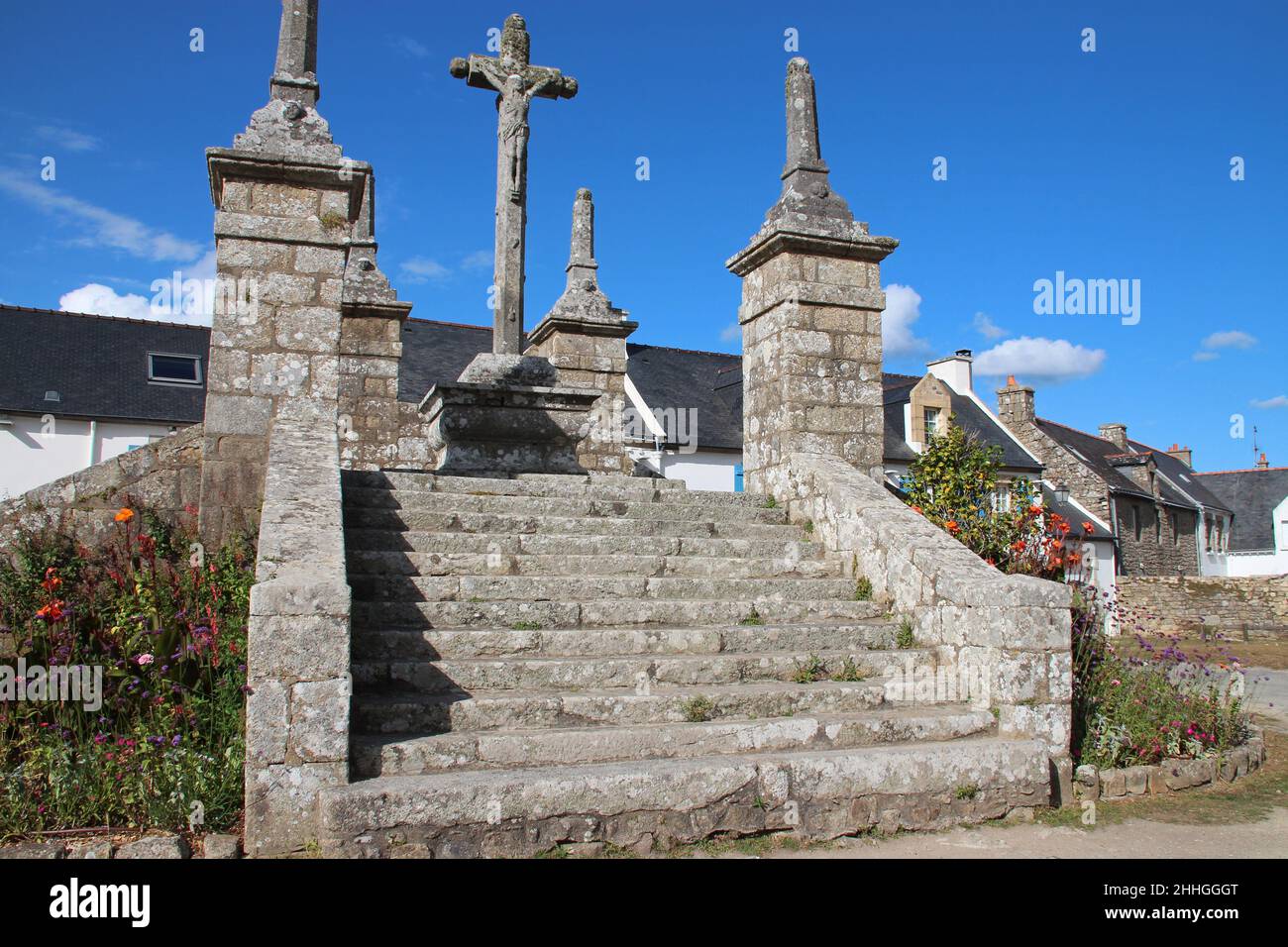 stone calvary in saint-cado in brittany in france Stock Photo - Alamy