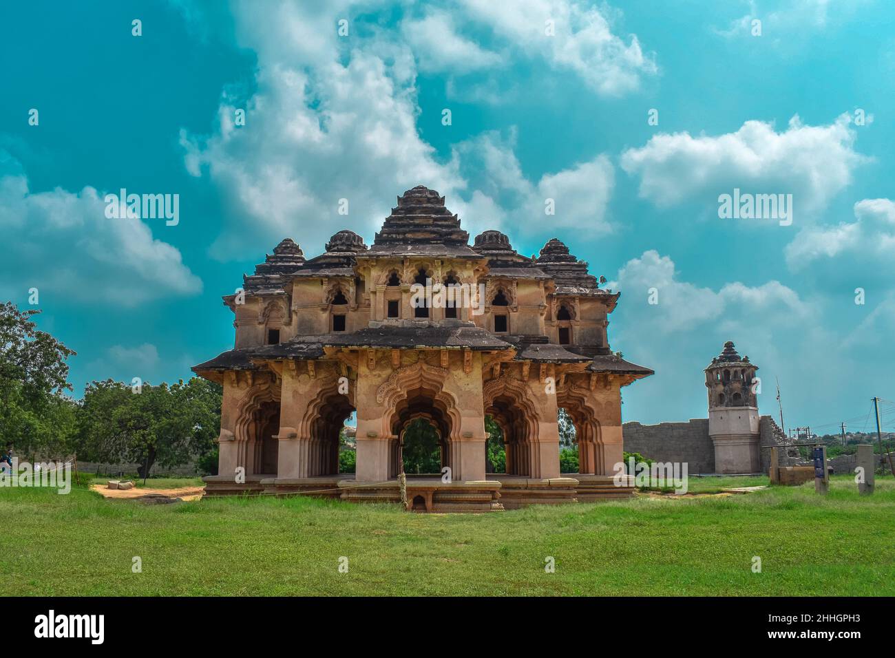 LOTUS MAHAL- AN ARCHITECTURAL GRANDEUR Stock Photo - Alamy