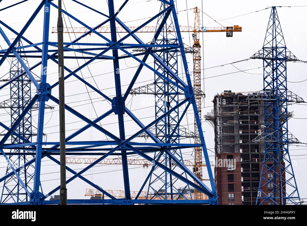 Russia, Moscow. Power transmission lines Stock Photo - Alamy