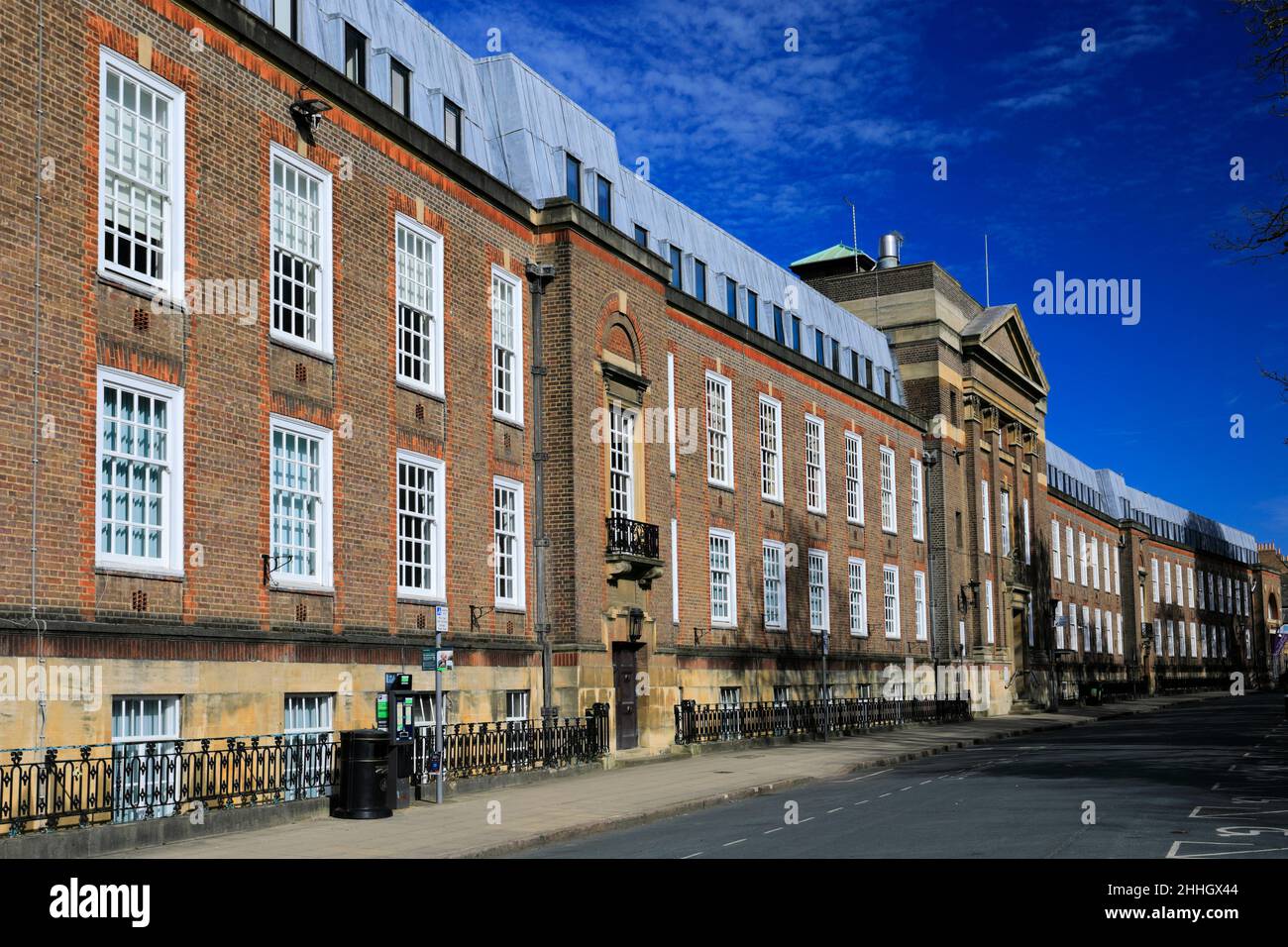 Peterborough council town hall hi-res stock photography and images - Alamy
