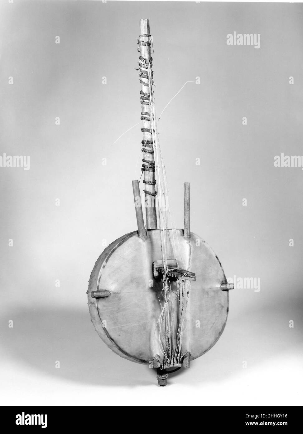 Kora instrument hi-res stock photography and images - Alamy