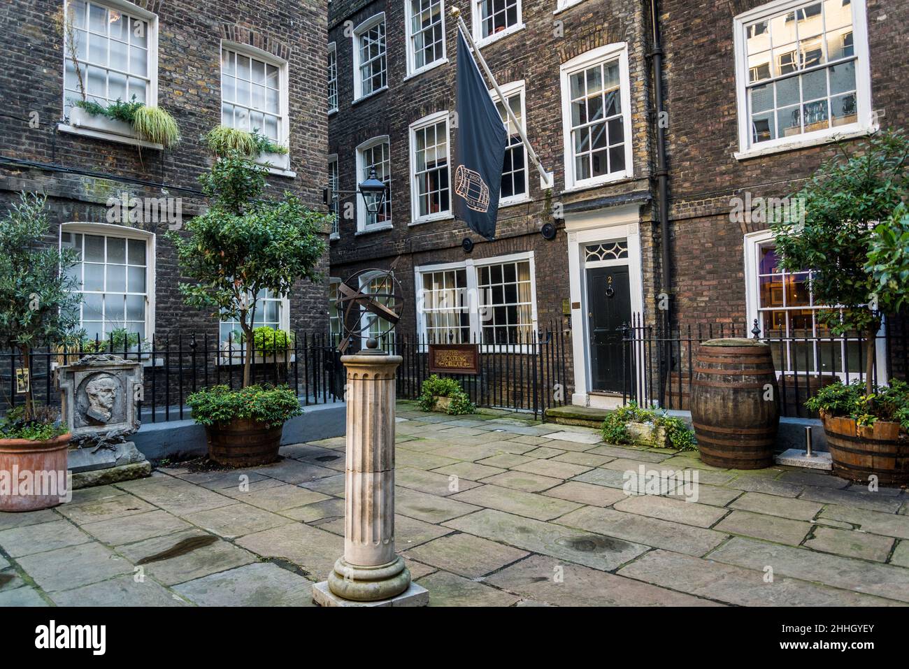 Smallest london square hi-res stock photography and images - Alamy