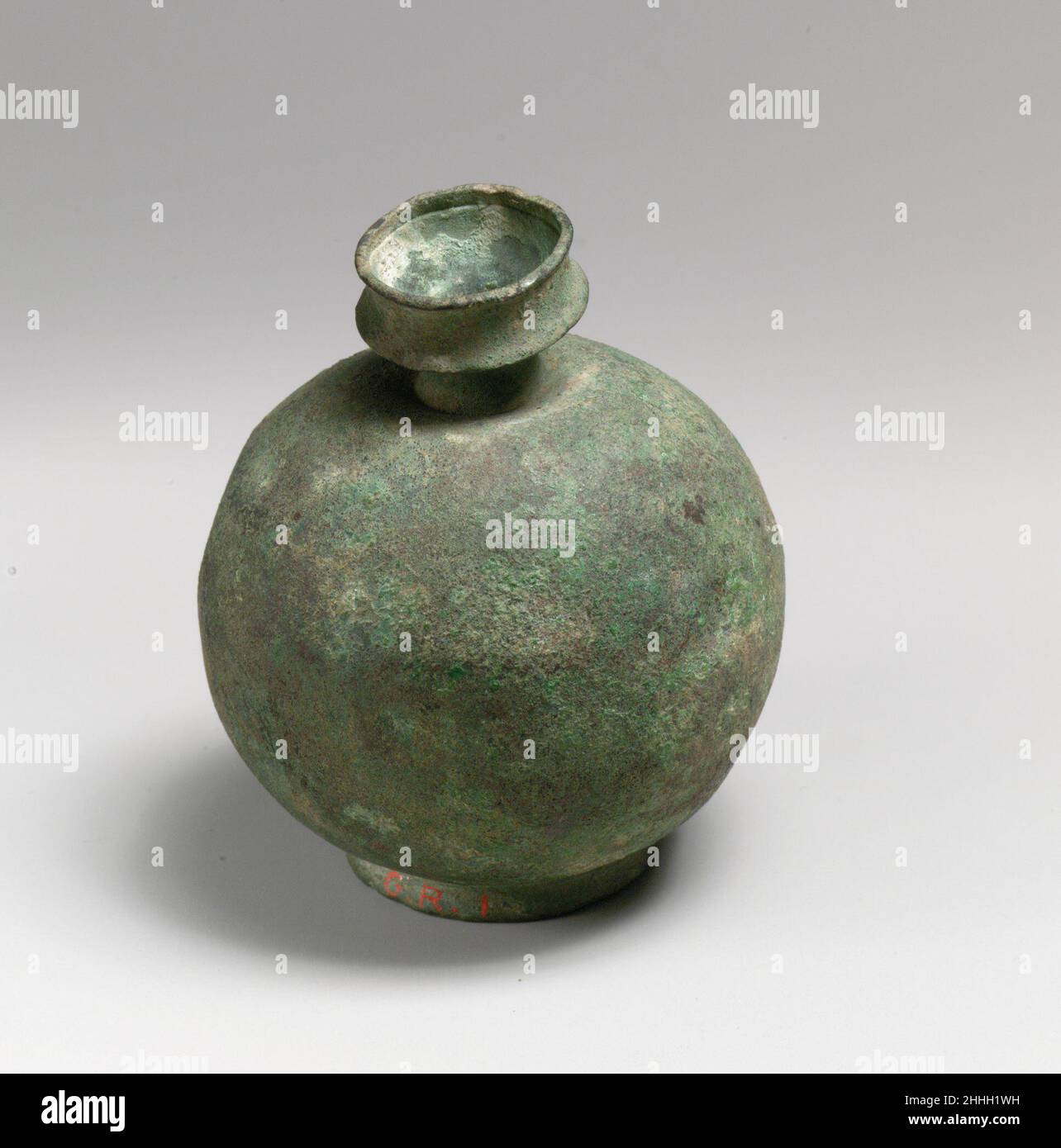 Globular shape hi-res stock photography and images - Alamy