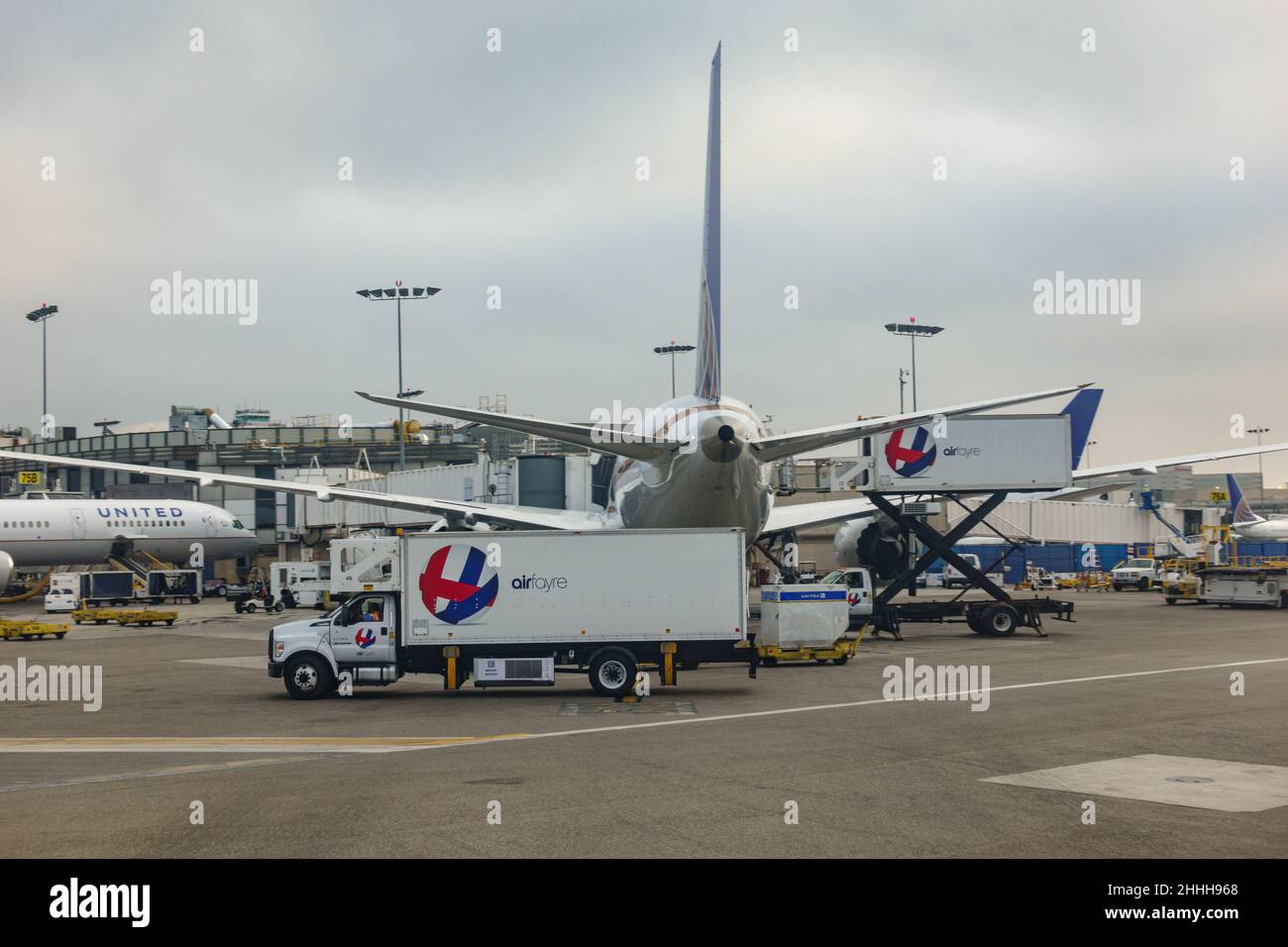 Public aircraft hi-res stock photography and images - Alamy