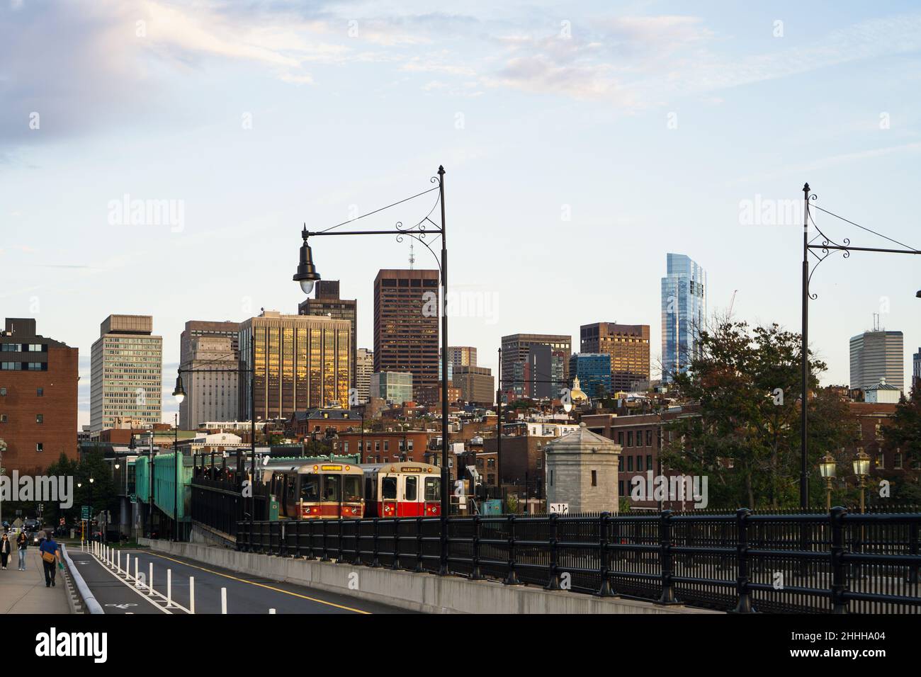 Boston red subway line on the Longfellow Bridge with scenic view of ...