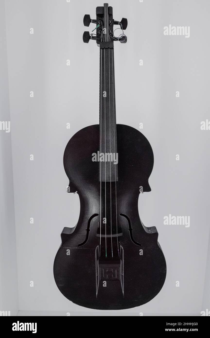 3D Printed Violin. Print3D itinerary exhibition about the numerous uses ...