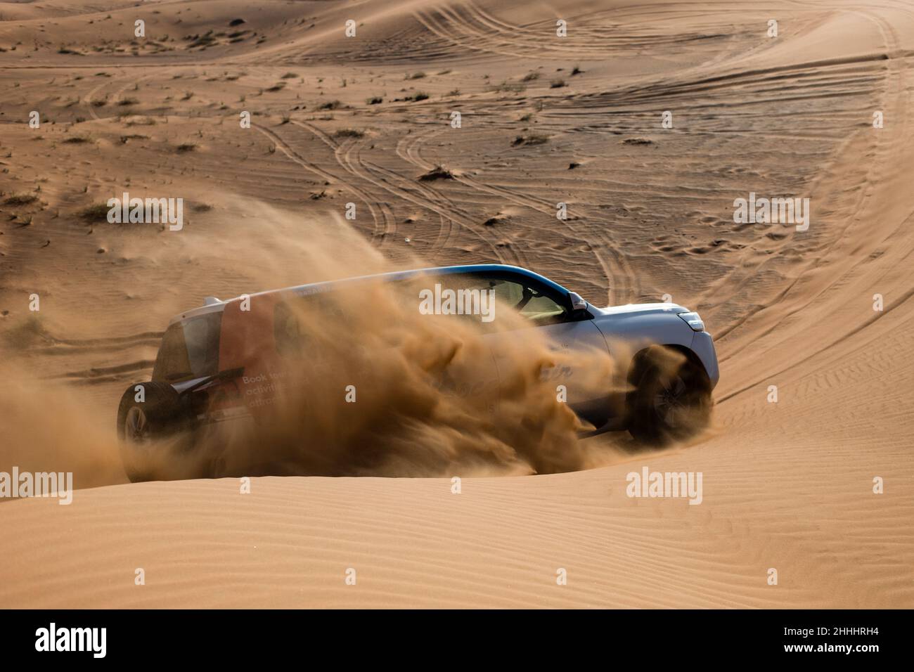 Dubai desert safari jeep hi-res stock photography and images - Alamy