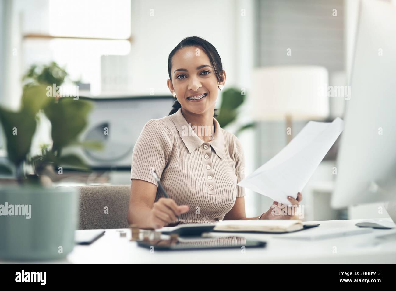 Woman alone happy money saving hi-res stock photography and images - Alamy